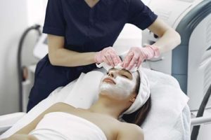 Limpieza de cutis profesional: ¿dónde y cuándo realizarla?